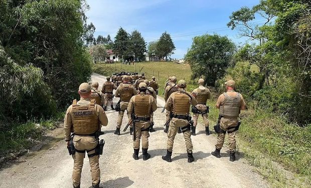 PM frustra duas tentativas de invasão de grupo do MST em Santa Catarina ... PM frustra duas tentativas de invasão de grupo do MST em Santa Catarina ...